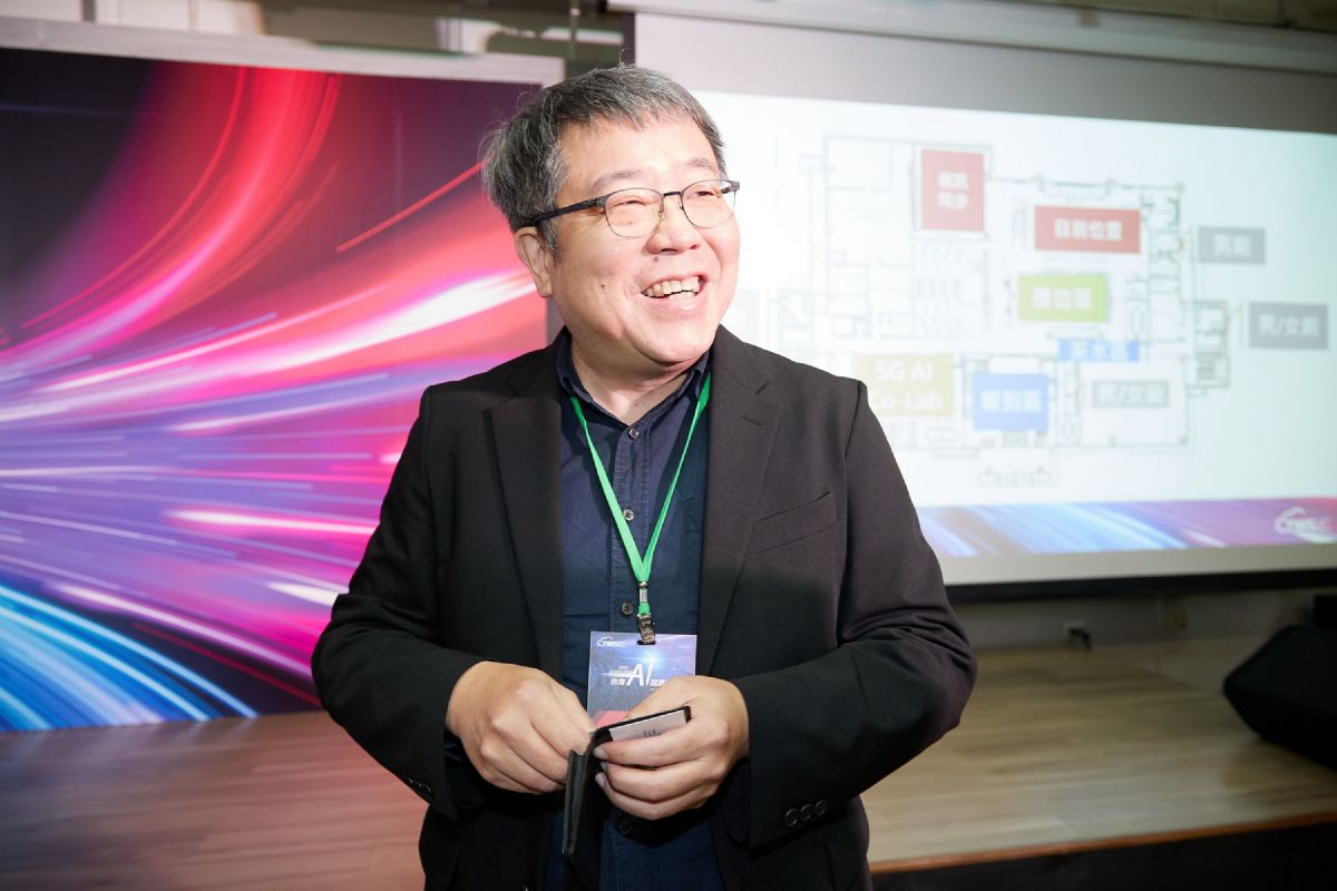 AI服务器2024出货破30万台 DIGITIMES黄逸平：虚拟垂直整合成台湾优势