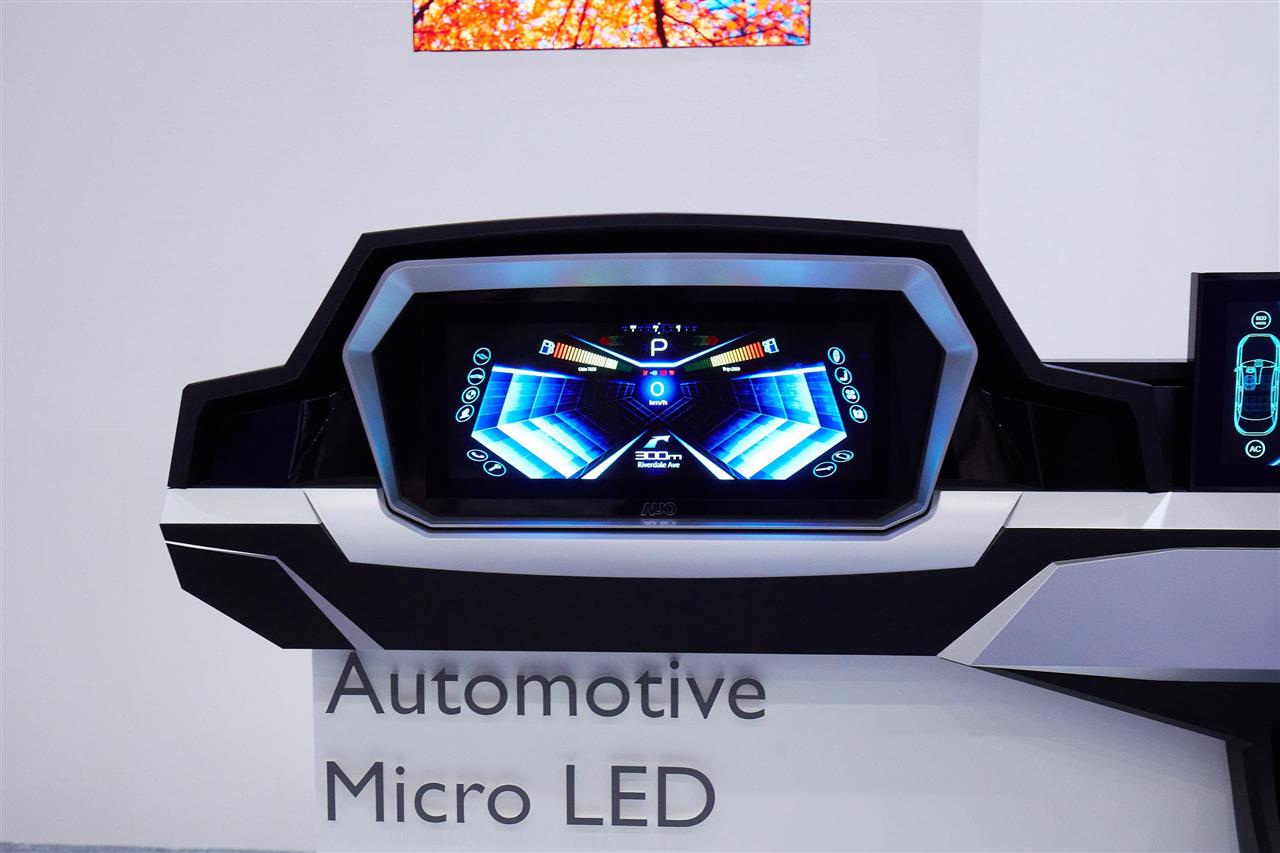 Panel makers to add sensors, IVI to in-car displays