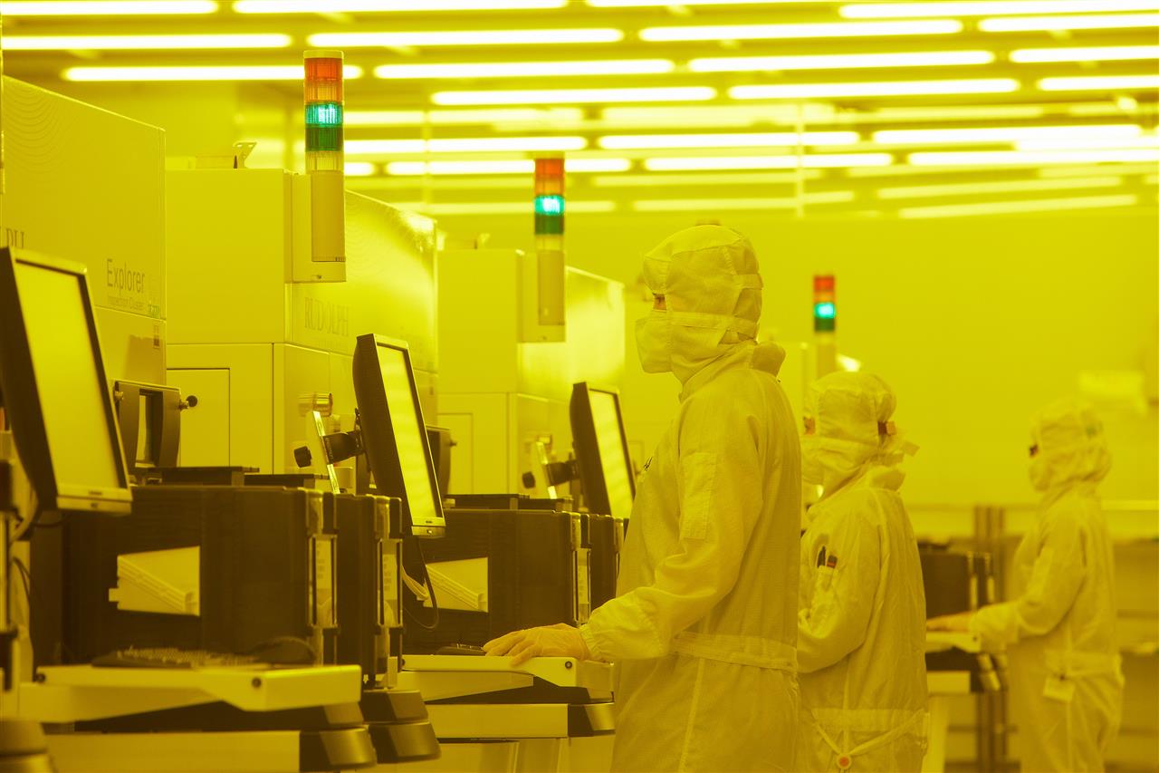 China-based semiconductor equipment suppliers see booming orders