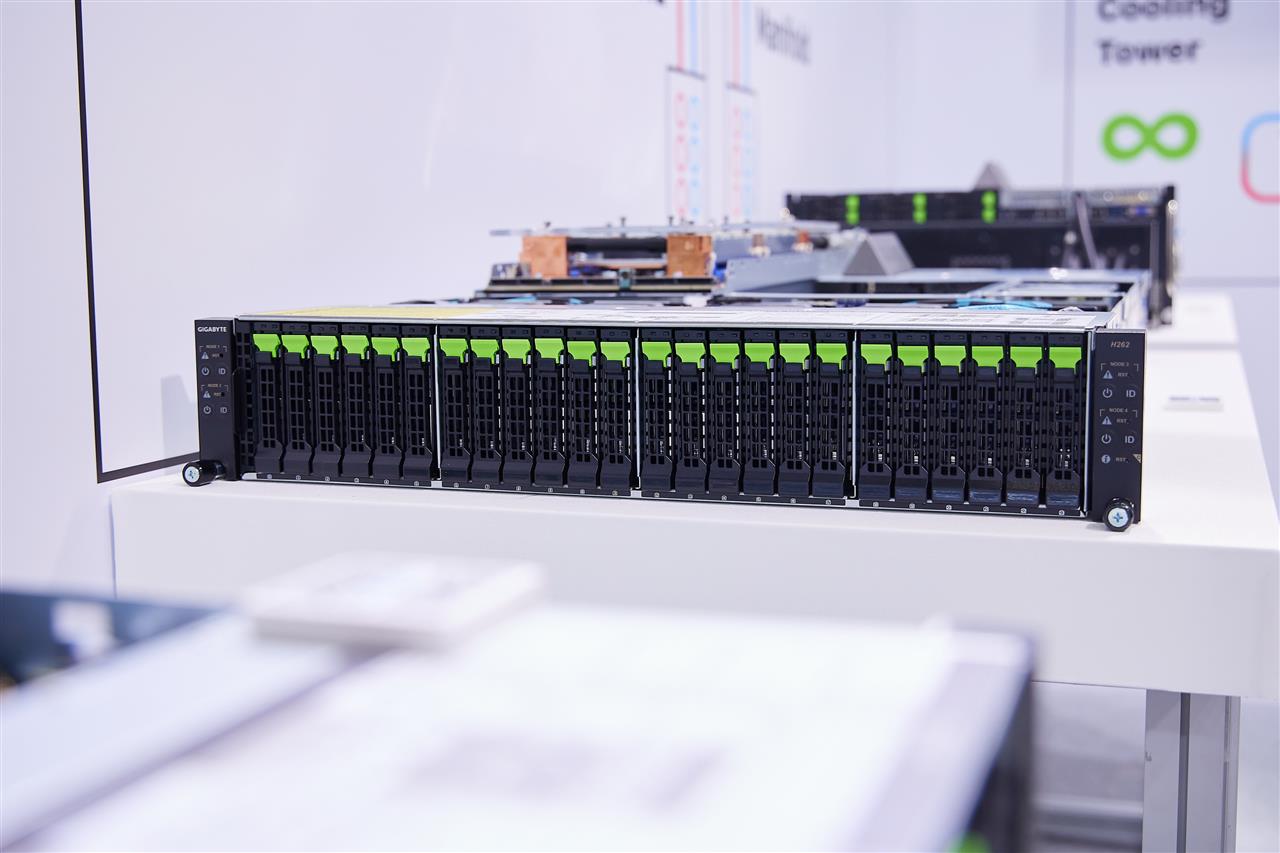 Global server shipments to pick up in 3Q22 but drop in 4Q22, says ...