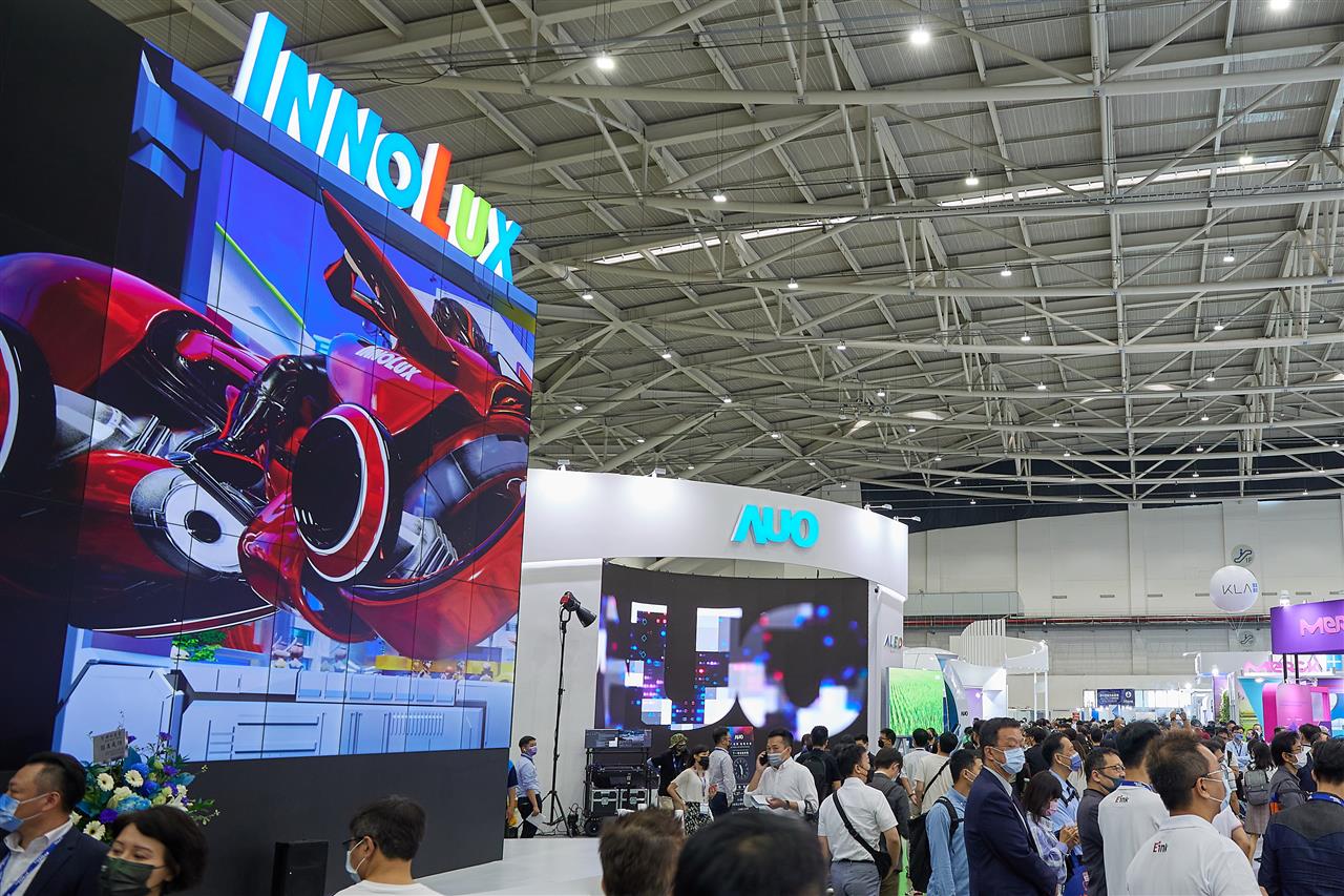 China panel makers suffer from falling fab utilization rates