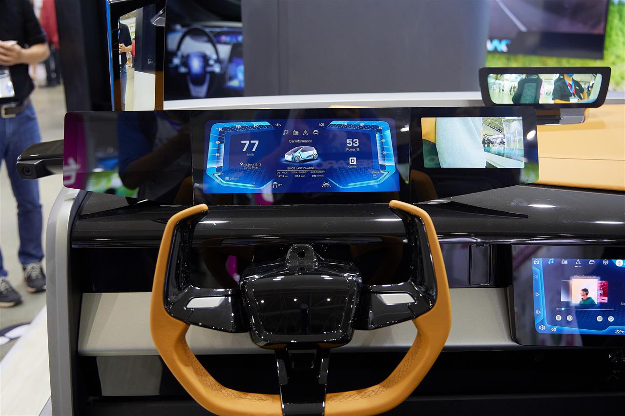 Touch panel maker GIS diversifying target markets