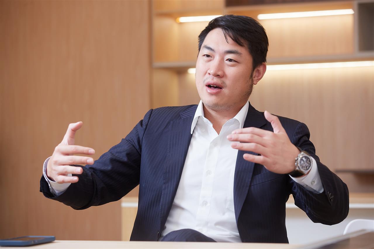 Automotive rear seat entertainment system market expanding: Q&A with ...