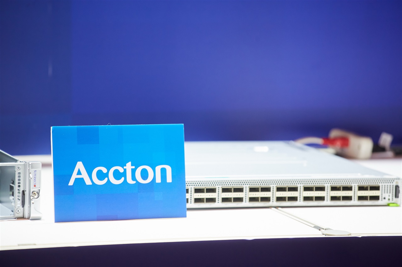 Accton kicks off shipments from new plant in Vietnam