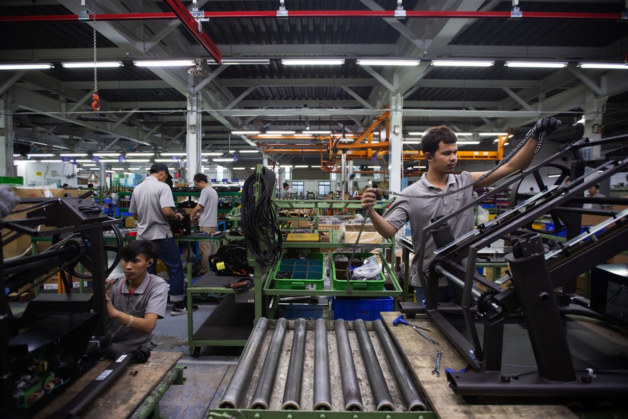 Factory slump hits Taiwan as March industrial output plummets