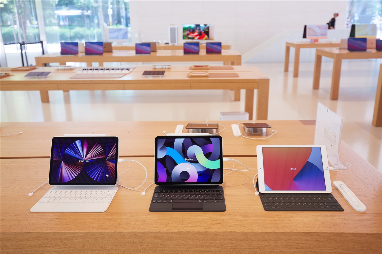 Apple raises component procurements for iPads, but not yet for MacBooks