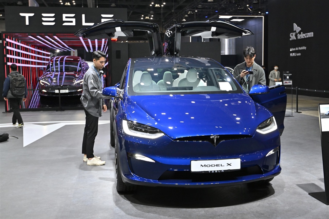 Samsung, Tesla leaders met for collaboration, including on autonomous ...