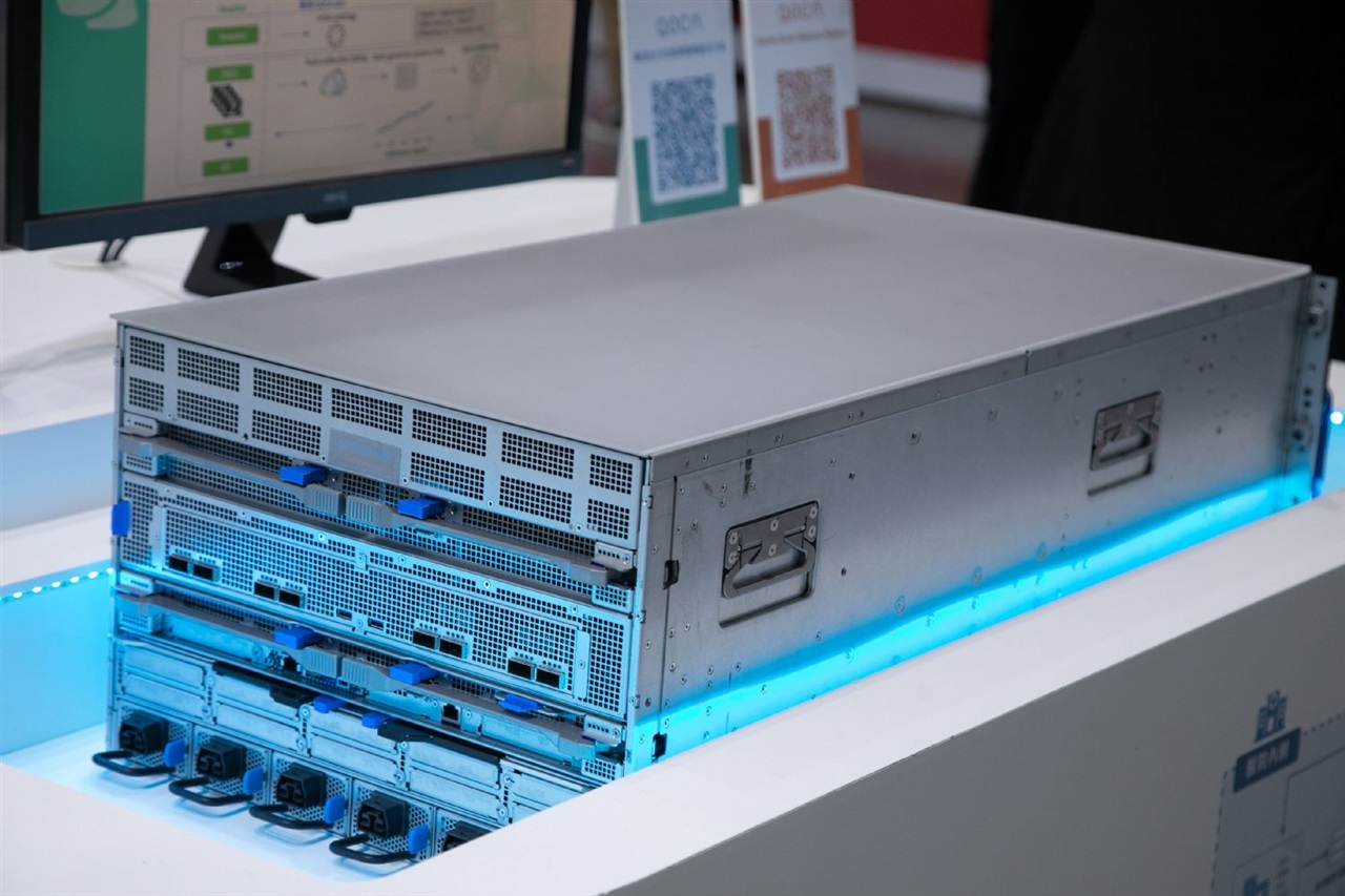 Taiwan server ODMs, related component suppliers diversifying production