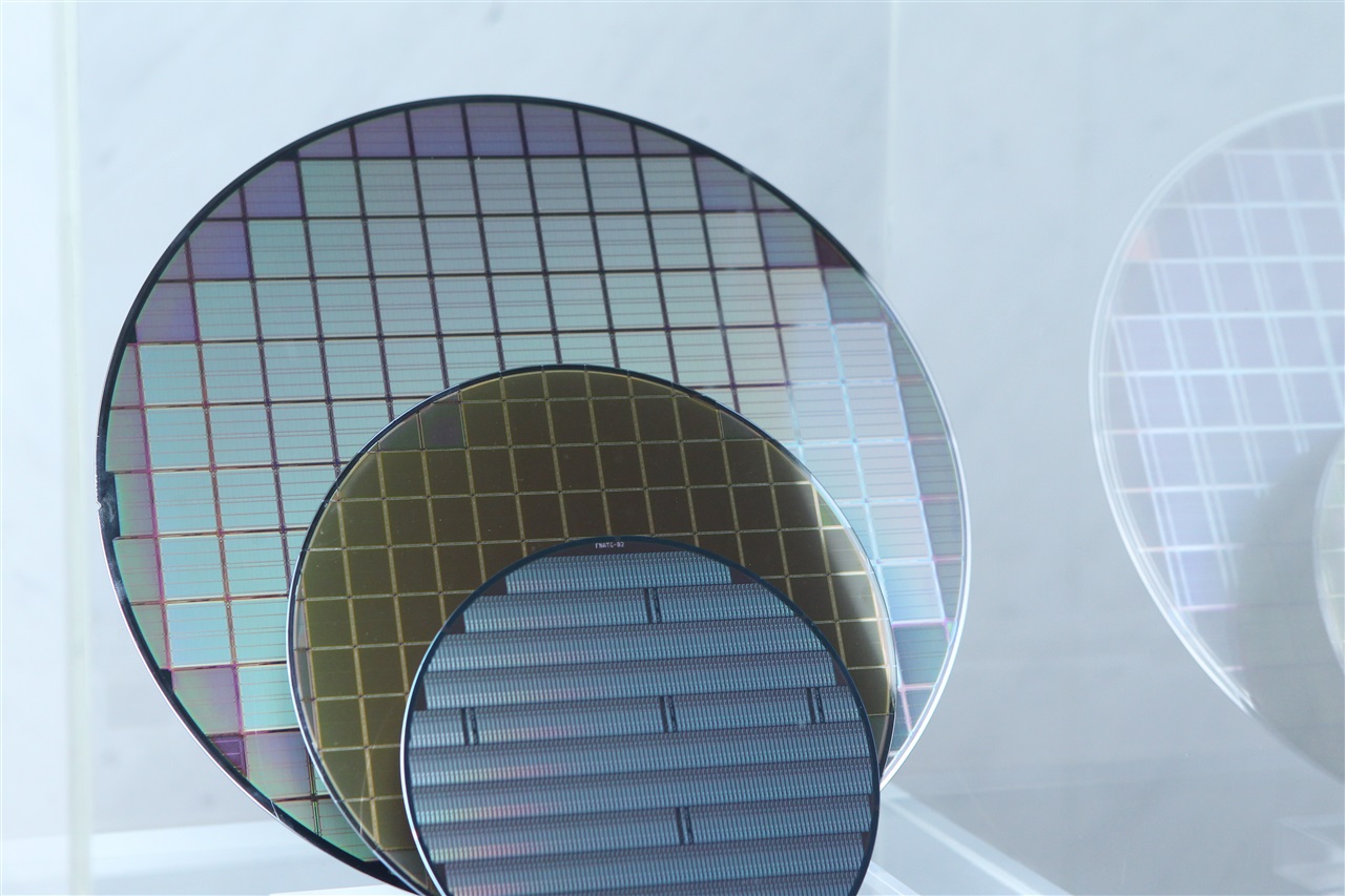 GaAs foundries see fab utilization rising