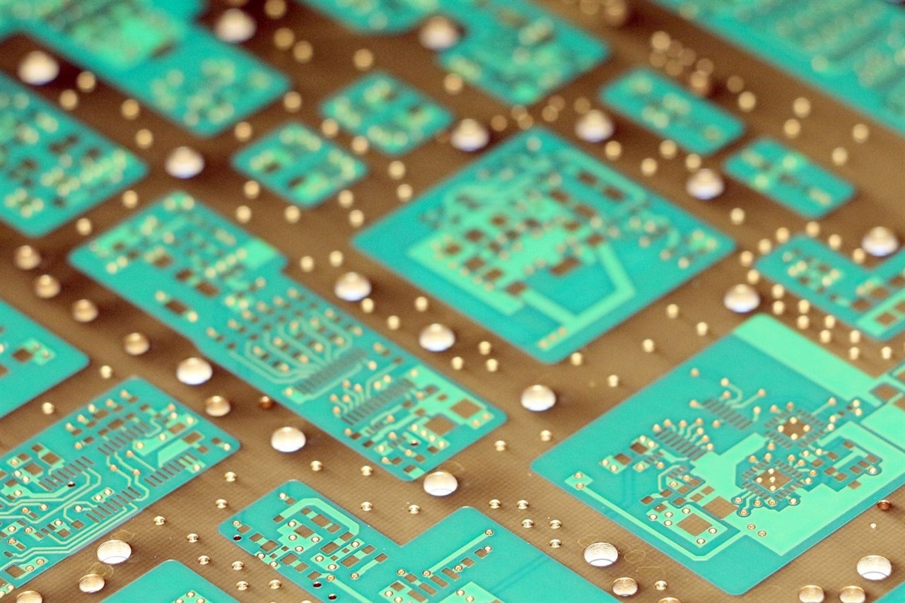 IC substrate suppliers to see sales pick up in 2H23
