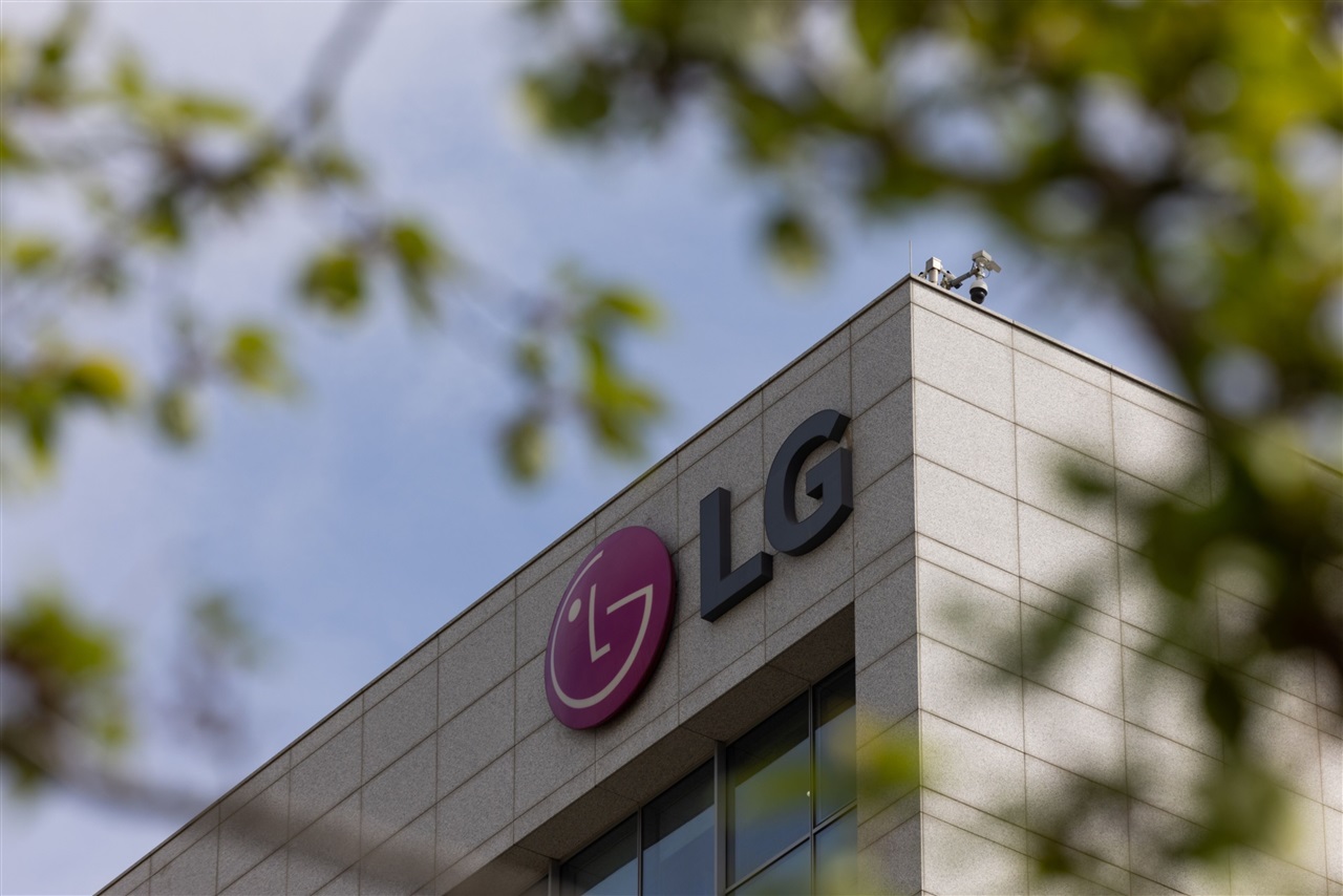 South Korea's LG unveils AI software for use across its units