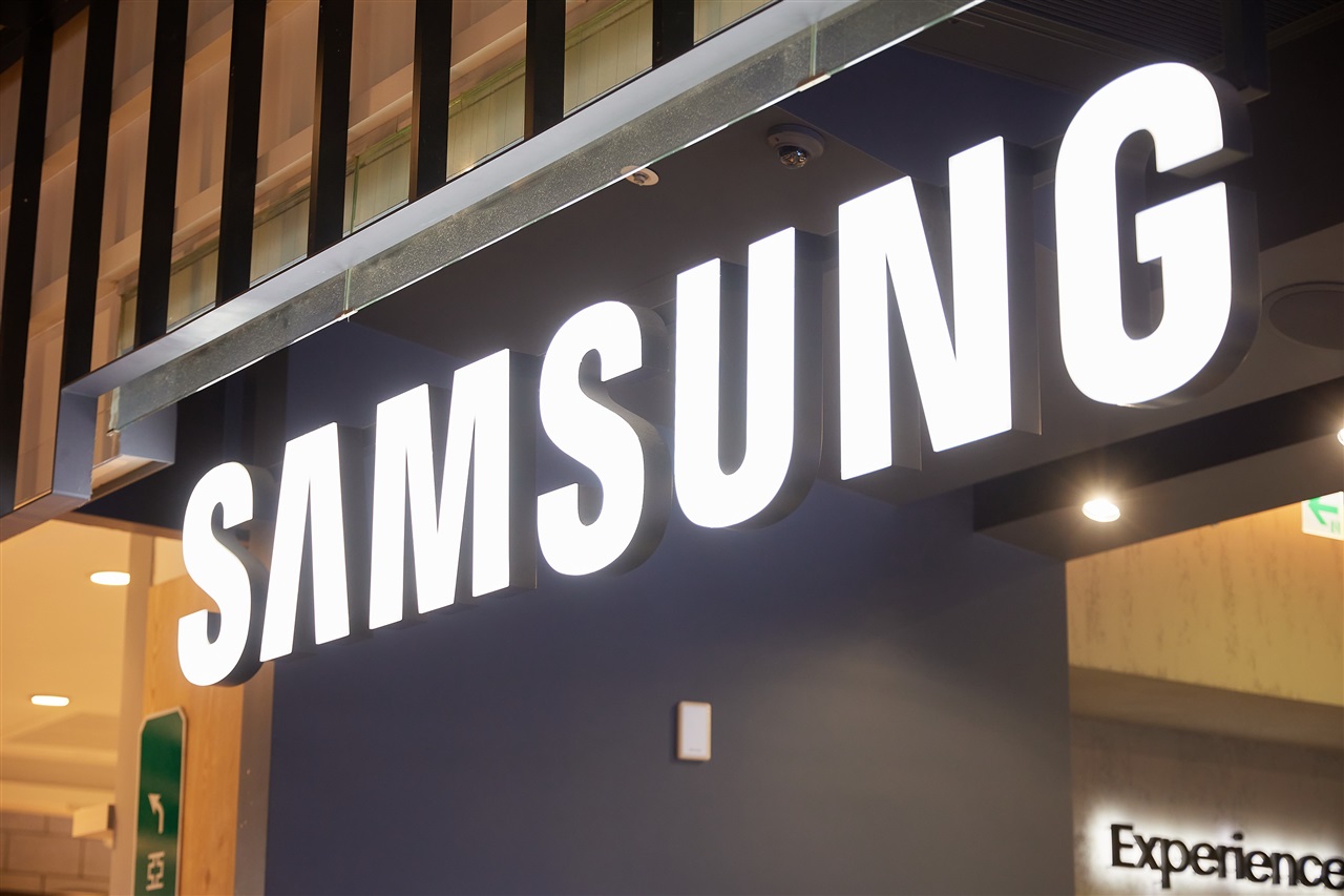 Samsung sucessfully developed a new-gen graphics DRAM to strengthen ...