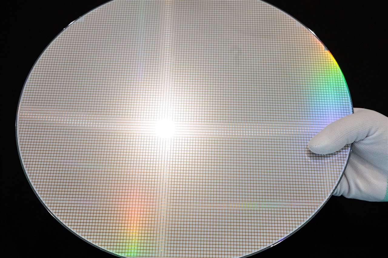 Japan may provide funding for one-third of the second TSMC plant