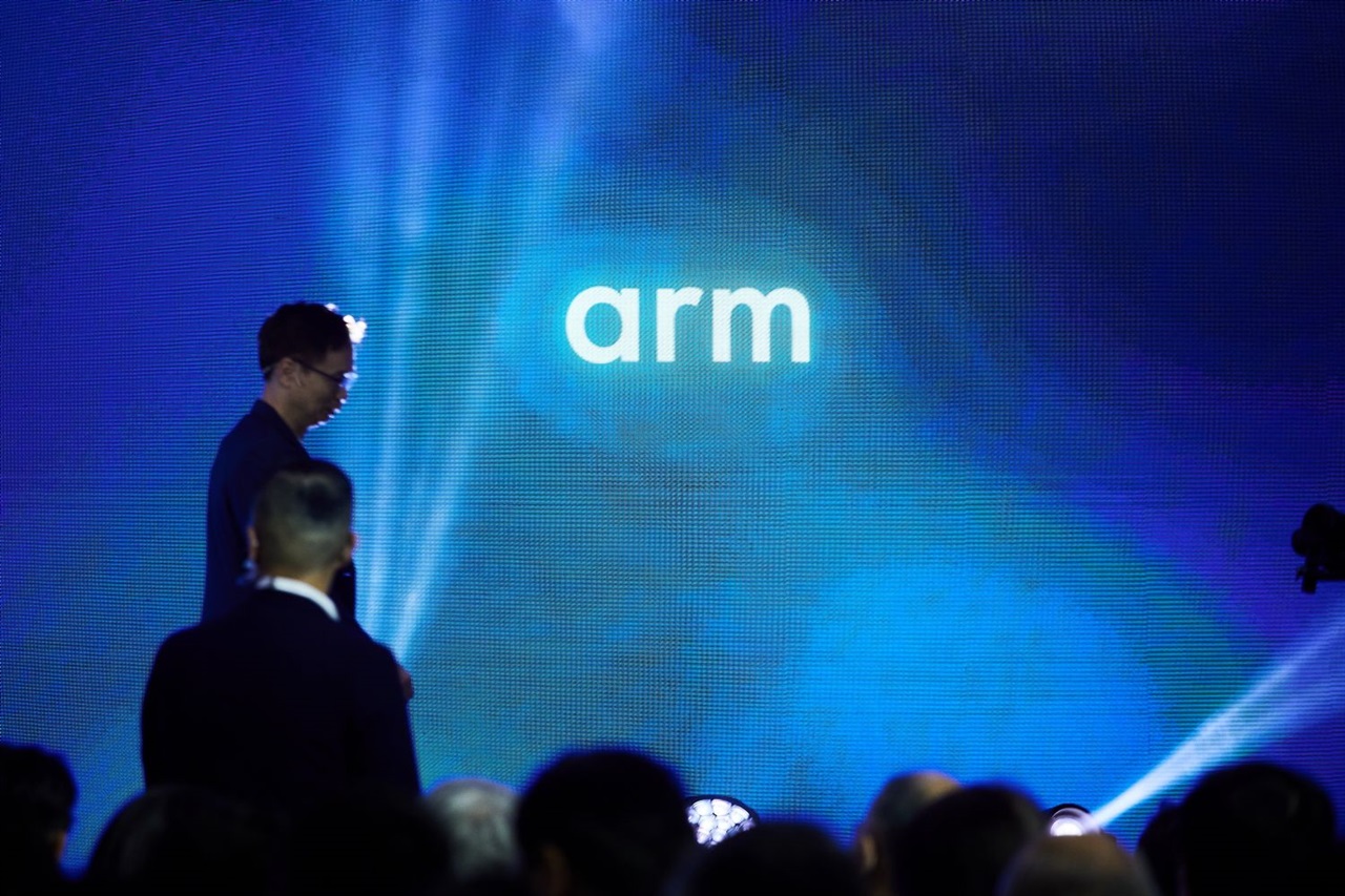 Will Samsung become strategic investor in Arm's upcoming IPO?
