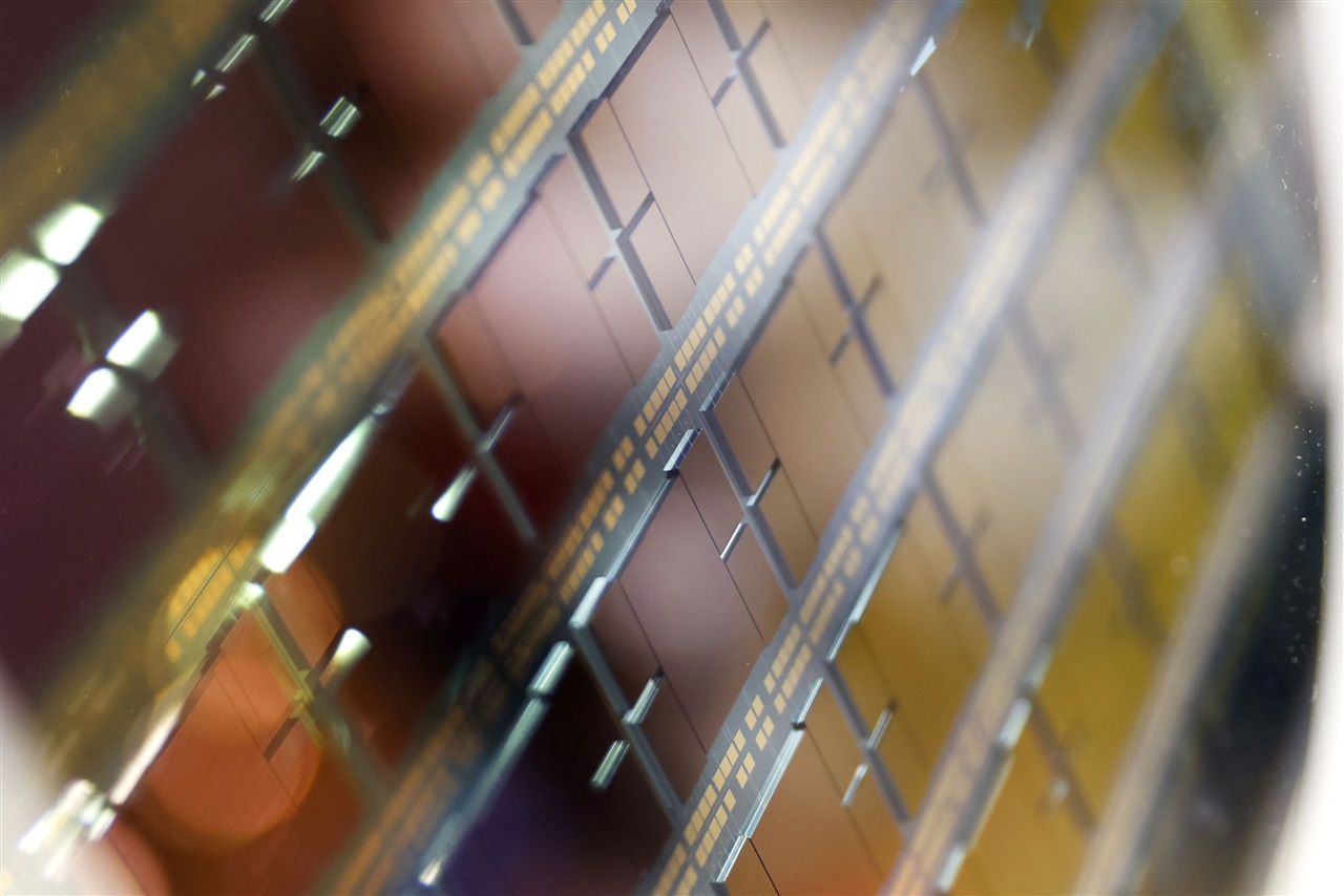 Rapidus breaks ground on 2nm chip fab