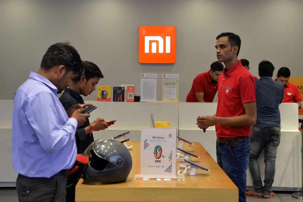 Dixon doubles sales and profit amid Indian smartphone localization