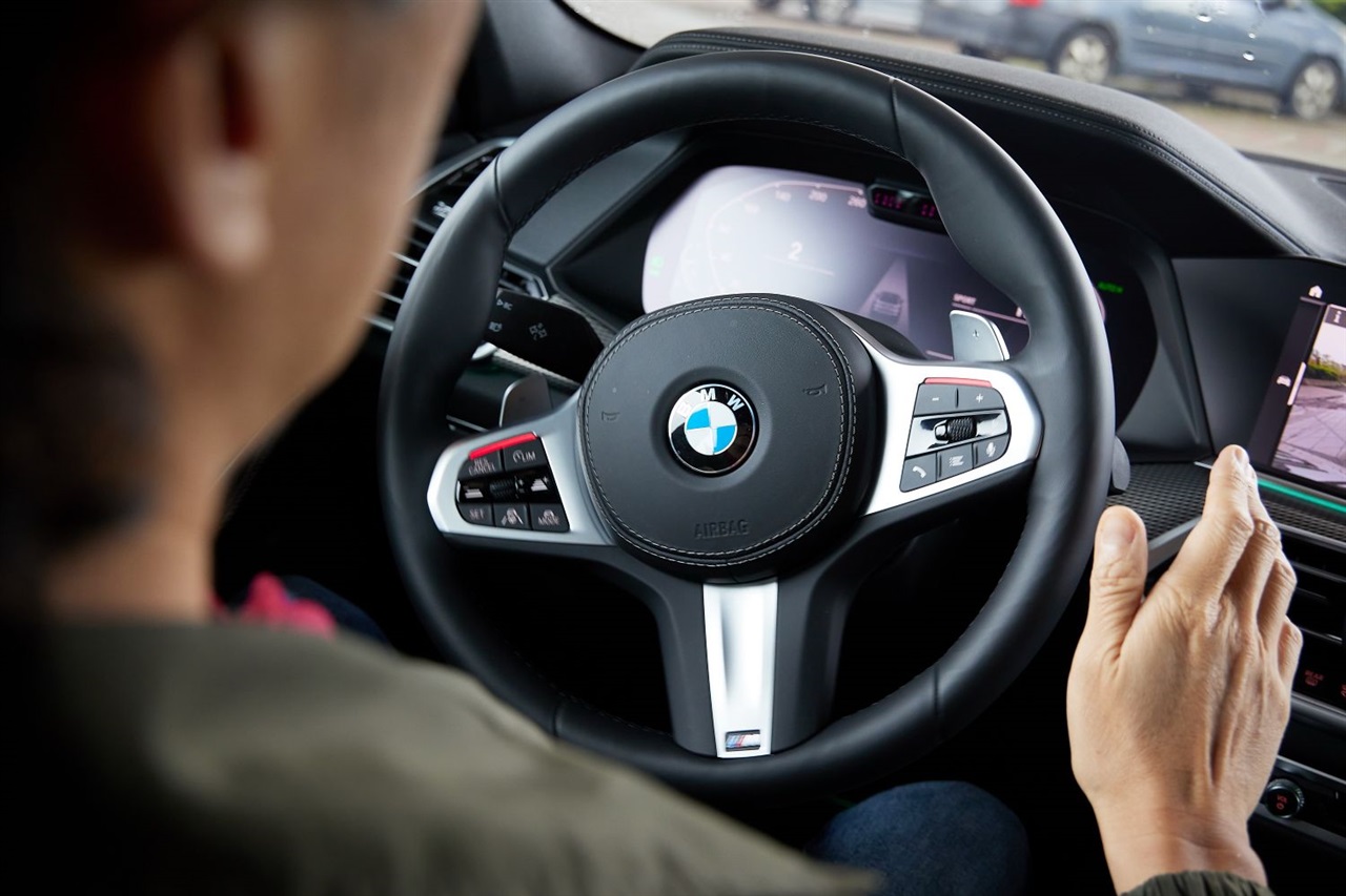 Autonomous driving and support of Gen AI