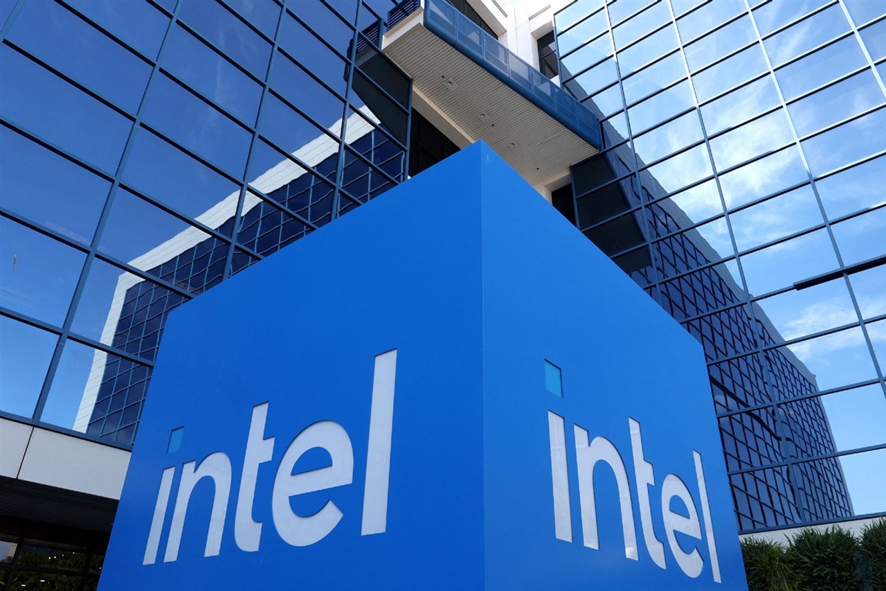Intel secures two design wins for 18A, but 0.4 defect density unfit for ...