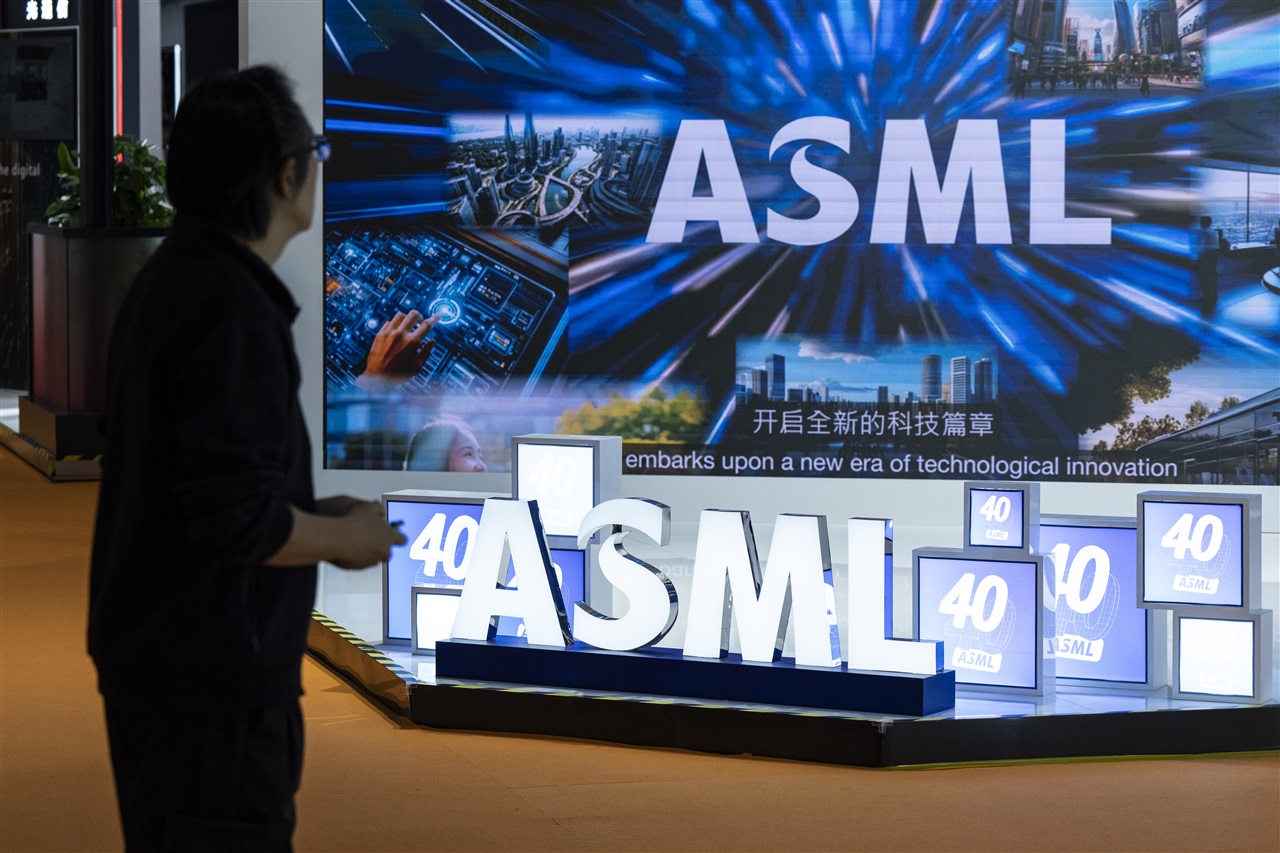 ASML maintains bullish 2030 outlook on AI-driven demand