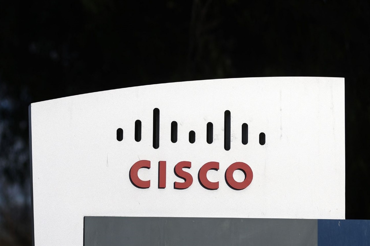 Cisco forecasts robust future growth amid strong networking demand