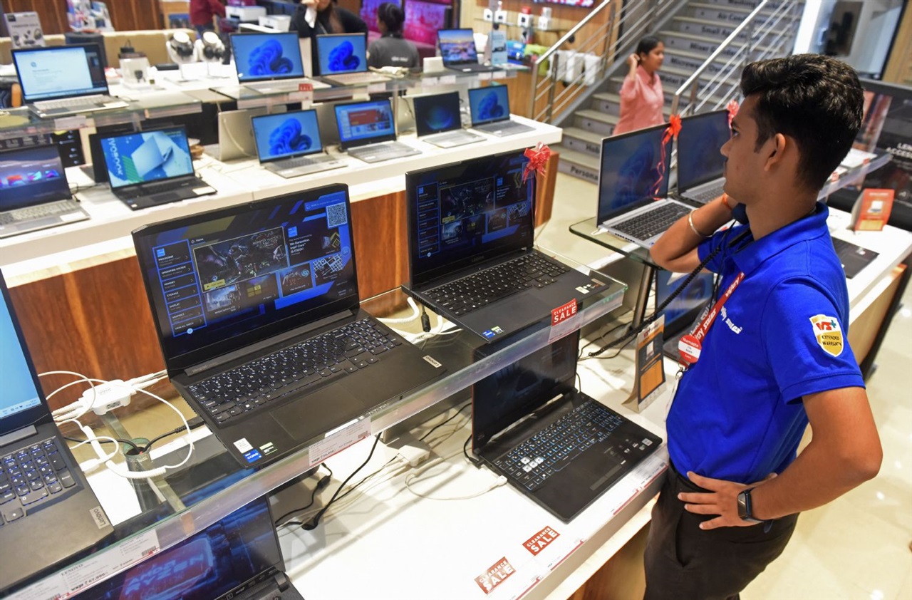 India's subsidy struggles to attract PC manufacturers: weak local ...