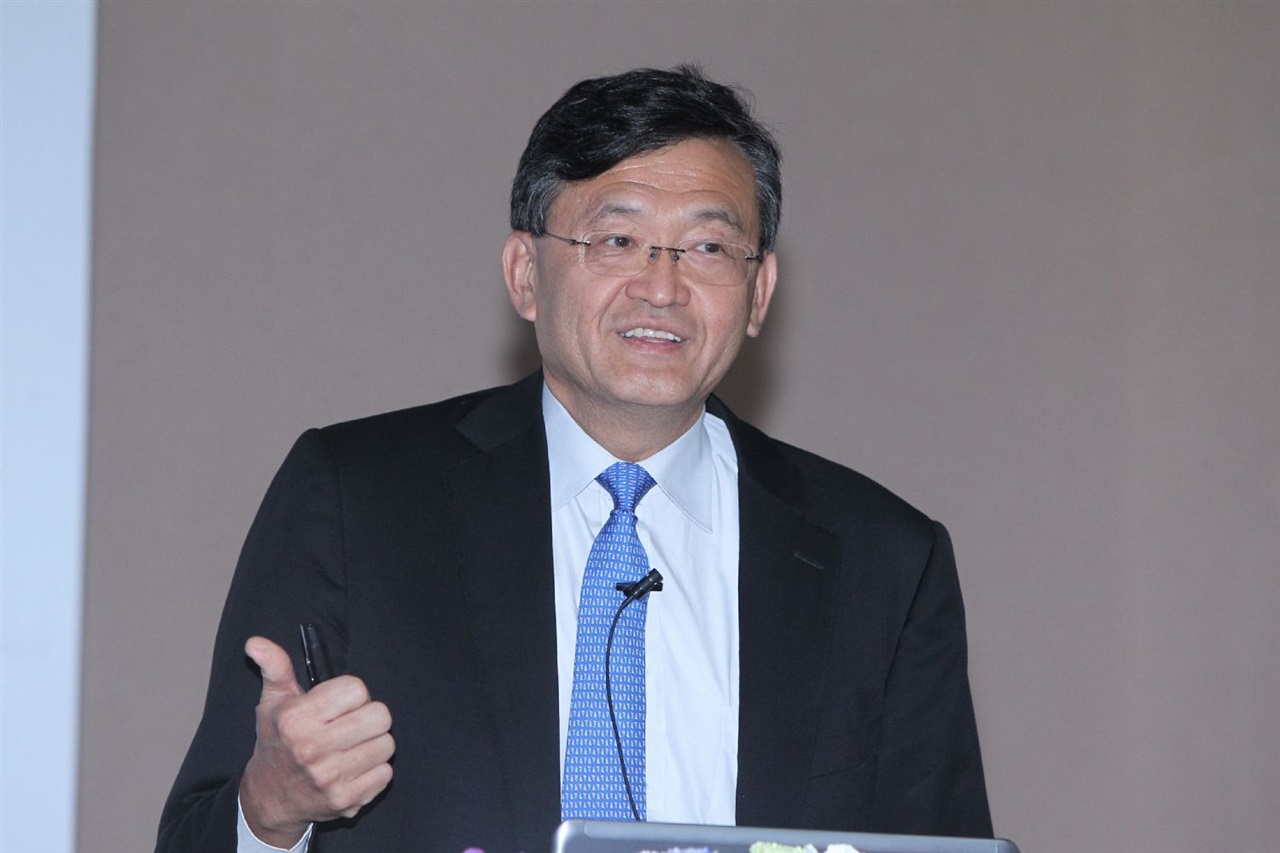 Intel sells majority stake in Altera to Silver Lake for US$4.46 Billion; Raghib Hussain named CEO