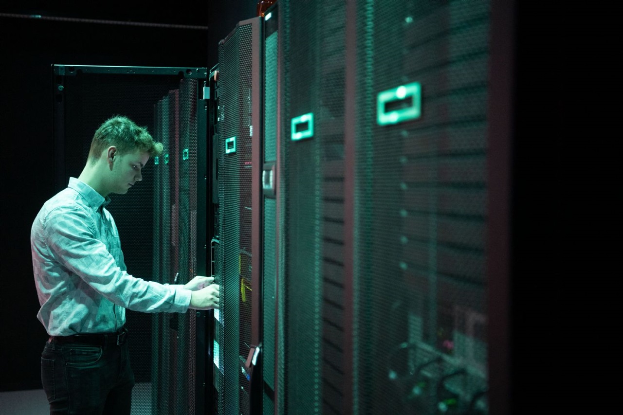 Chinese server component exports to US surge despite tariffs, driven by ...