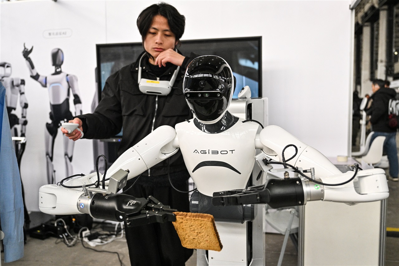 AgiBot's Lingxi X2-N raises the bar for humanoid robots with dual-mode ...