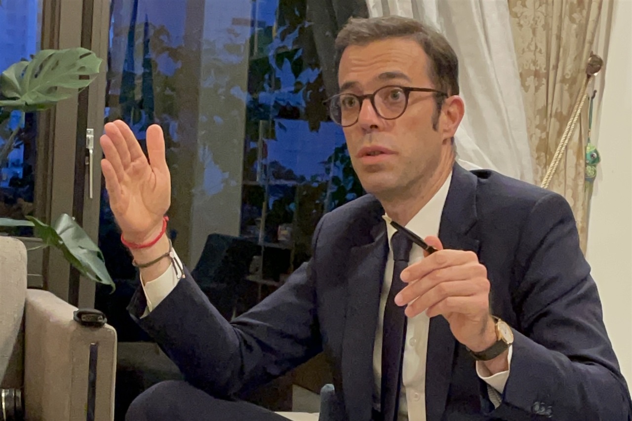 France pushes into Taiwan's chip ecosystem with advanced packaging focus and new Foxconn tie-up