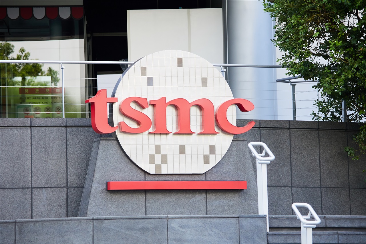 Weekly news roundup: Nvidia rises as TSMC's top customer; Netherlands seizes Nexperia; Google ...