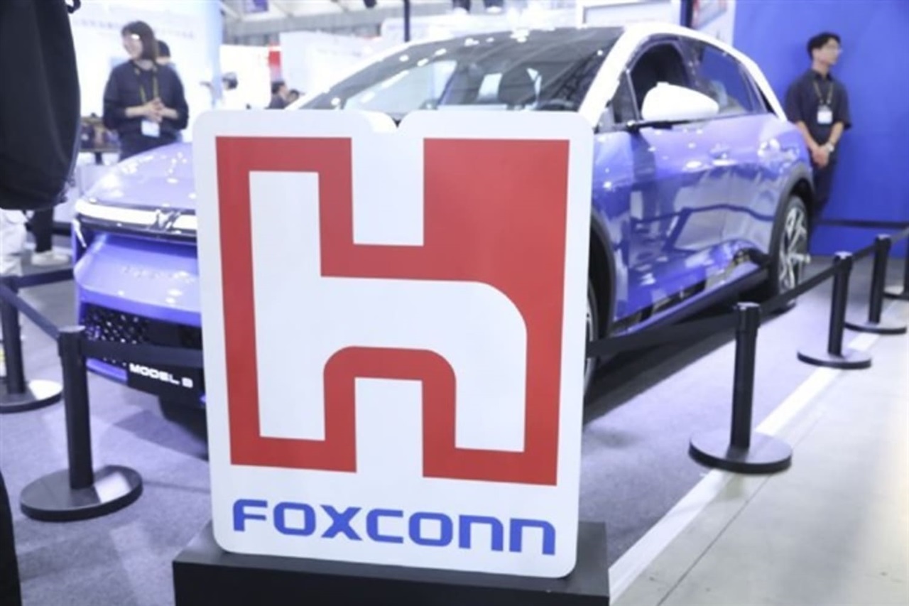 Foxconn expects 4Q25 growth as AI servers, ICT products drive demand